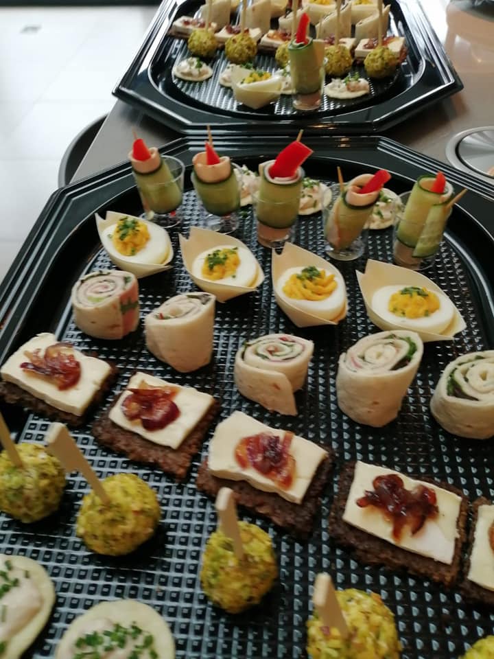 Home - Lets Toast Catering